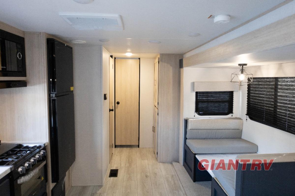 New 2024 Prime Time Avenger 28qbsle For Sale In Colton Ca 92324 At ...