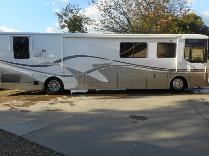 Used 2001 Winnebago Ultimate Advantage 40j For Sale In Clovis Ca 93612 ...